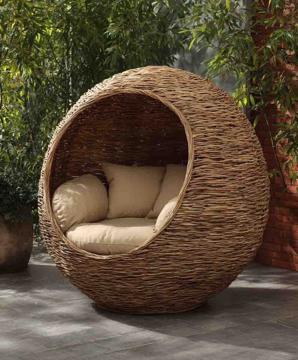 25 Indoor Egg Chair Ideas for Cozy and Stylish Spaces - DecorPedlar